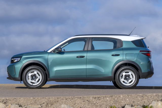 Vauxhall Frontera Review 2025 | Honest John